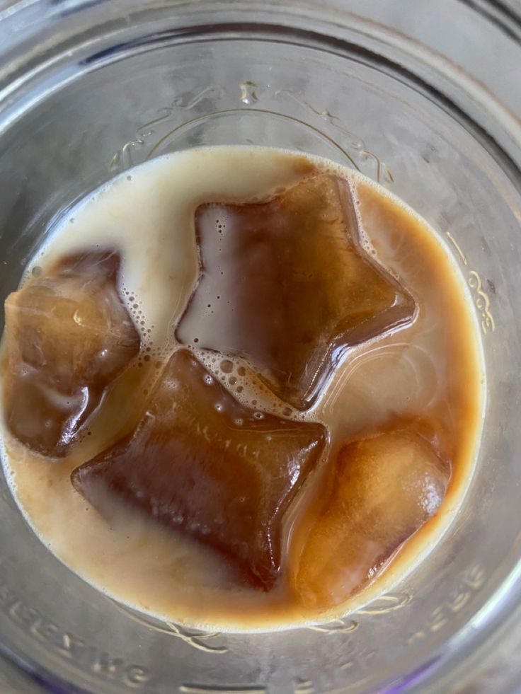 8 Different Ways to Make Your Ice Cubes Fun and Interesting - SugarPlumWish